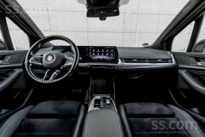 Melns BMW 218 2024 Tallina, ar dzinēja tilpumu 1.50 L un nobraukumu 110 tūkst. km par 23000 €, foto 9 vietnē AUTOMOTO.COM.LV