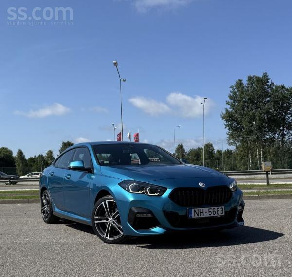 Blue BMW 218 2022 in Riga, with an engine capacity of 1.50 L and mileage of 66 thousand km for 24900 €, photo 1 on AUTOMOTO.COM.LV