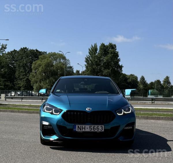 Blue BMW 218 2022 in Riga, with an engine capacity of 1.50 L and mileage of 66 thousand km for 24900 €, photo 2 on AUTOMOTO.COM.LV