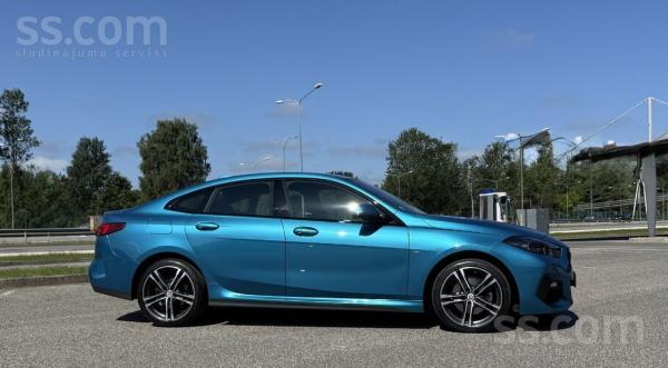 Blue BMW 218 2022 in Riga, with an engine capacity of 1.50 L and mileage of 66 thousand km for 24900 €, photo 4 on AUTOMOTO.COM.LV