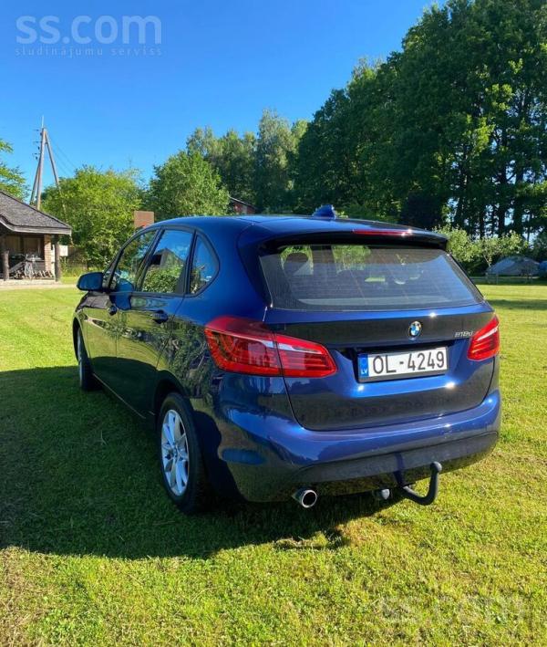 Blue BMW 218 2017 in Jelgava, with an engine capacity of 2.00 L and mileage of 157 thousand km for 8800 €, photo 4 on AUTOMOTO.COM.LV