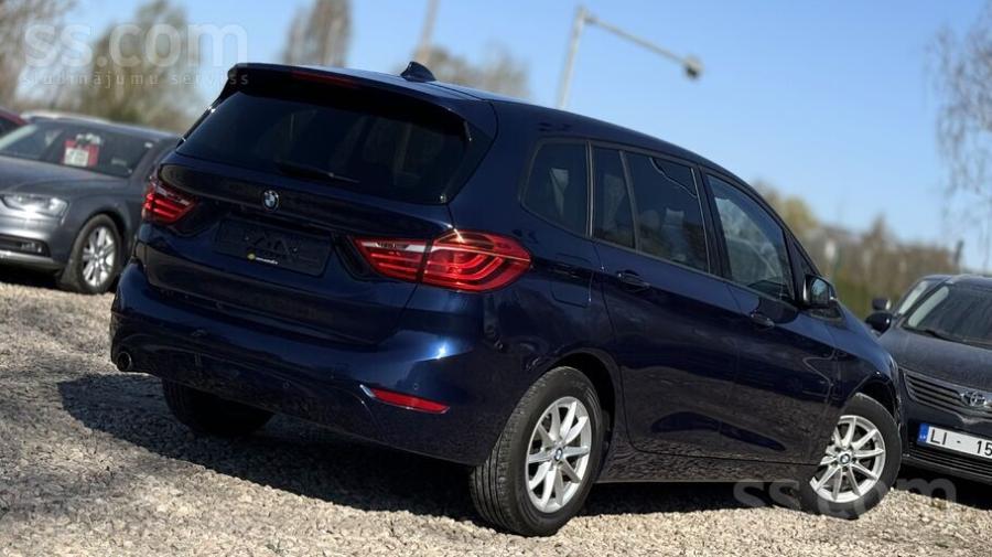 Blue BMW 218 2016 in Jelgava, with an engine capacity of 2.00 L and mileage of 289 thousand km for 7990 €, photo 4 on AUTOMOTO.COM.LV