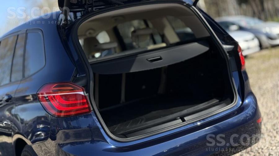 Blue BMW 218 2016 in Jelgava, with an engine capacity of 2.00 L and mileage of 289 thousand km for 7990 €, photo 36 on AUTOMOTO.COM.LV