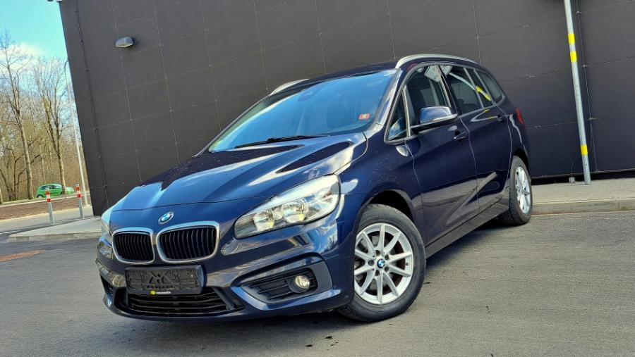 Blue BMW 218 2016 in Riga, with an engine capacity of 2.00 L and mileage of 223 thousand km for 8590 €, photo 1 on AUTOMOTO.COM.LV