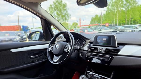 Blue BMW 218 2016 in Riga, with an engine capacity of 2.00 L and mileage of 223 thousand km for 8590 €, photo 5 on AUTOMOTO.COM.LV