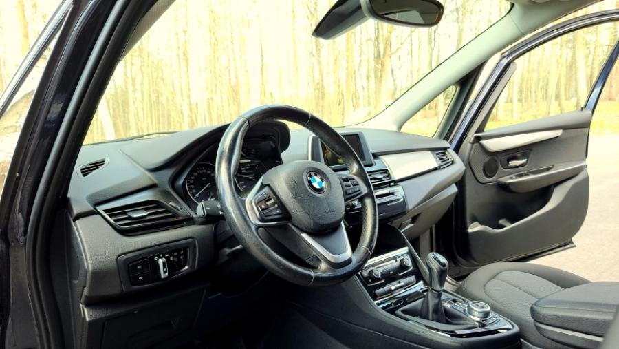Blue BMW 218 2016 in Riga, with an engine capacity of 2.00 L and mileage of 223 thousand km for 8590 €, photo 35 on AUTOMOTO.COM.LV