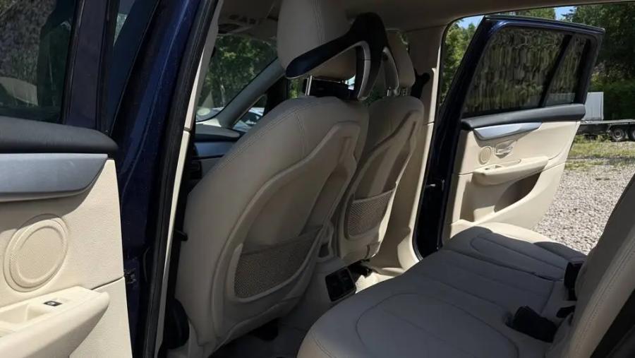 Zils BMW 218 2016 Jelgava, ar dzinēja tilpumu 2.00 L un nobraukumu 289 tūkst. km par 8990 €, foto 11 vietnē AUTOMOTO.COM.LV