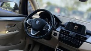 Zils BMW 218 2016 Jelgava, ar dzinēja tilpumu 2.00 L un nobraukumu 289 tūkst. km par 8990 €, foto 14 vietnē AUTOMOTO.COM.LV