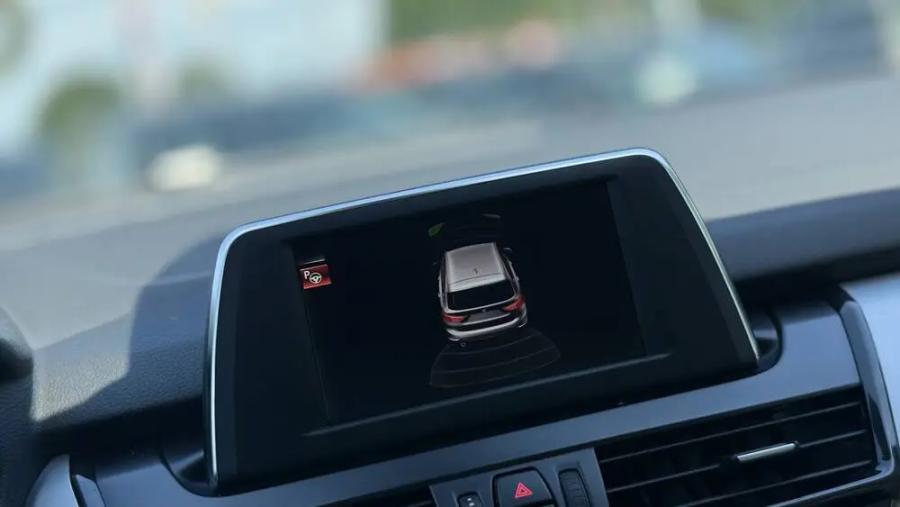 Zils BMW 218 2016 Jelgava, ar dzinēja tilpumu 2.00 L un nobraukumu 289 tūkst. km par 8990 €, foto 17 vietnē AUTOMOTO.COM.LV