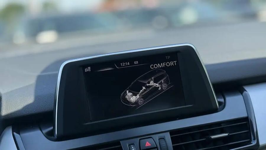 Zils BMW 218 2016 Jelgava, ar dzinēja tilpumu 2.00 L un nobraukumu 289 tūkst. km par 8990 €, foto 23 vietnē AUTOMOTO.COM.LV