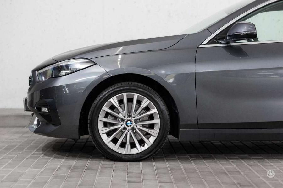 Zils BMW 218 2020 Viļņa, ar dzinēja tilpumu 1.50 L un nobraukumu 197 tūkst. km par 15900 €, foto 3 vietnē AUTOMOTO.COM.LV