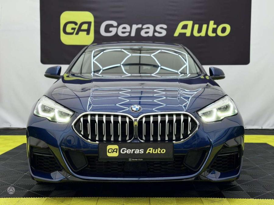 Blue BMW 218 2022 in Vilnius, with an engine capacity of 1.50 L and mileage of 50 thousand km for 17300 €, photo 3 on AUTOMOTO.COM.LV
