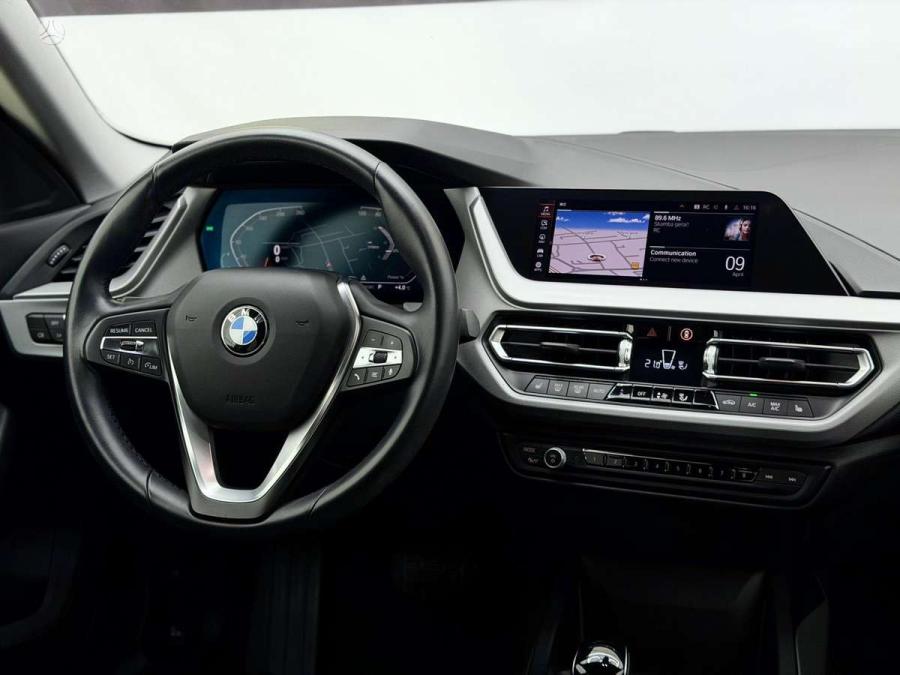 Blue BMW 218 2022 in Vilnius, with an engine capacity of 1.50 L and mileage of 50 thousand km for 17290 €, photo 17 on AUTOMOTO.COM.LV