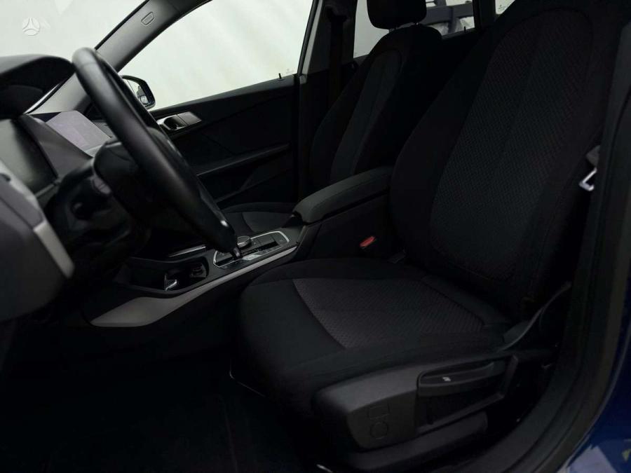 Zils BMW 218 2022 Viļņa, ar dzinēja tilpumu 1.50 L un nobraukumu 50 tūkst. km par 16390 €, foto 11 vietnē AUTOMOTO.COM.LV