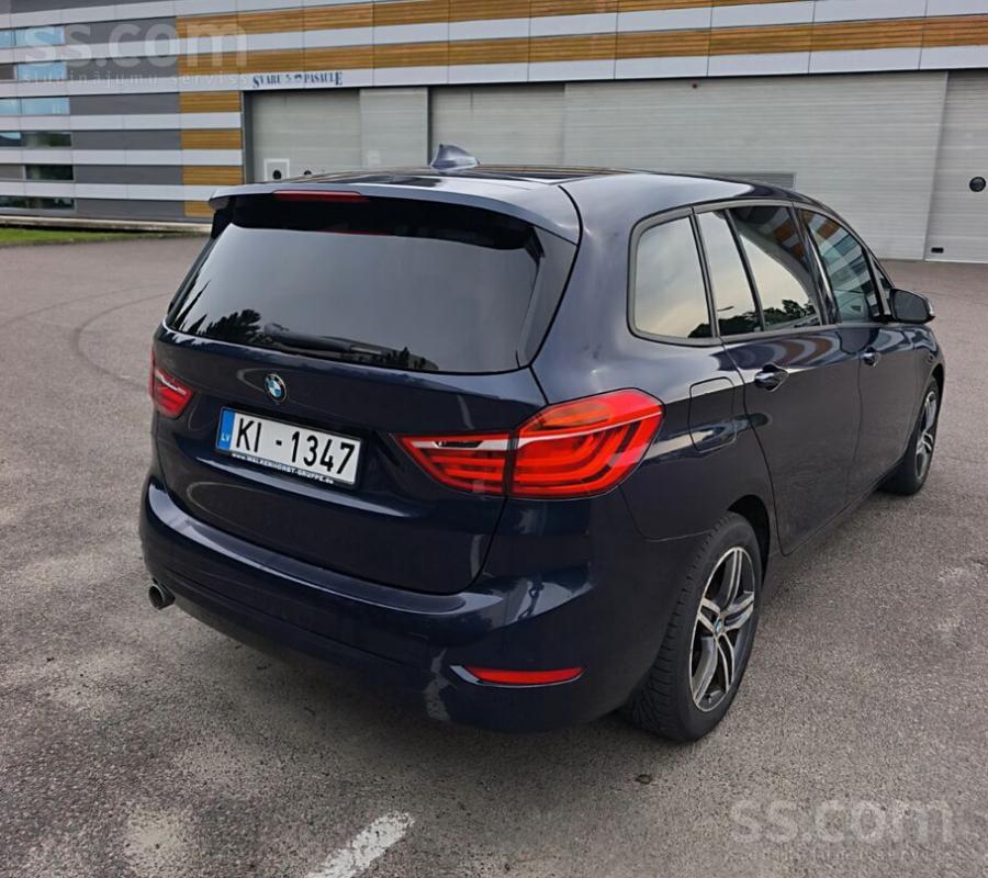 Blue BMW 218 2017 in Riga, with an engine capacity of 2.00 L and mileage of 247 thousand km for 8490 €, photo 4 on AUTOMOTO.COM.LV