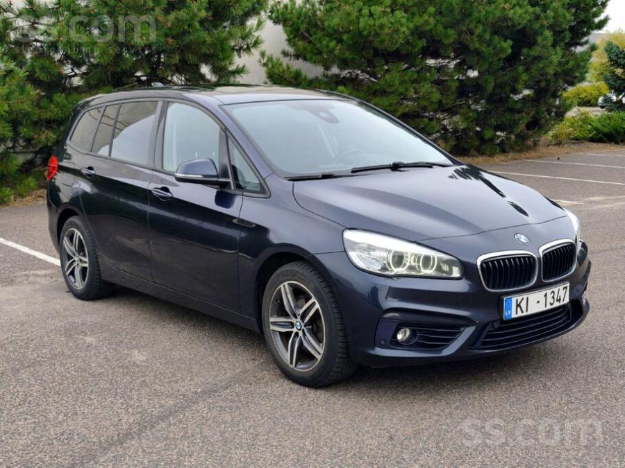 Blue BMW 218 2017 in Riga, with an engine capacity of 2.00 L and mileage of 247 thousand km for 8490 €, photo 1 on AUTOMOTO.COM.LV