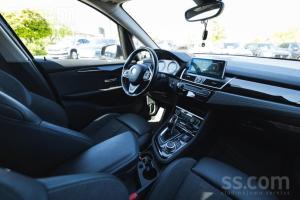 Blue BMW 218 2020 in Ventspils, with an engine capacity of 1.50 L and mileage of 140 thousand km for 15700 €, photo 13 on AUTOMOTO.COM.LV