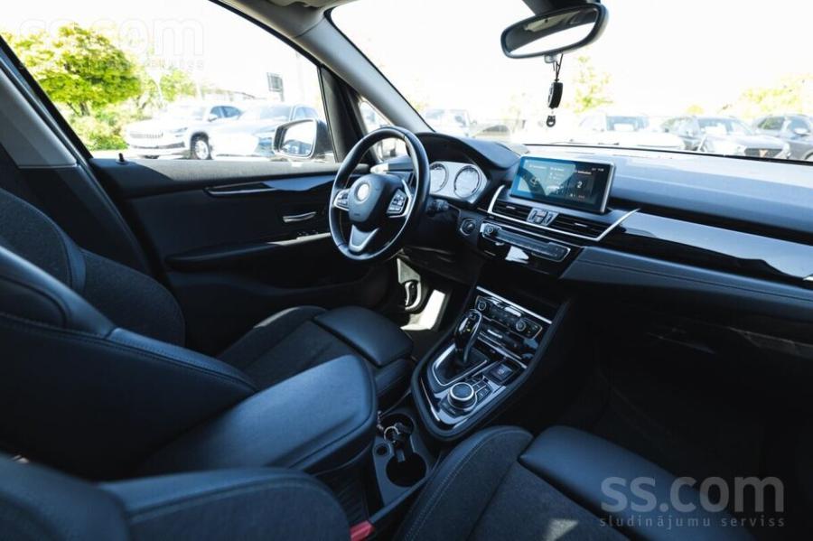 Blue BMW 218 2020 in Ventspils, with an engine capacity of 1.50 L and mileage of 140 thousand km for 15700 €, photo 13 on AUTOMOTO.COM.LV