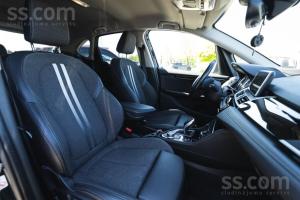 Blue BMW 218 2020 in Ventspils, with an engine capacity of 1.50 L and mileage of 140 thousand km for 15700 €, photo 14 on AUTOMOTO.COM.LV