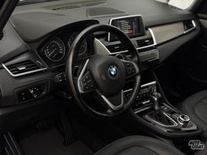 Melns BMW 218 Gran Tourer 2016 Avižieniai, ar dzinēja tilpumu 2.00 L un nobraukumu 270 tūkst. km par 9550 €, foto 10 vietnē AUTOMOTO.COM.LV