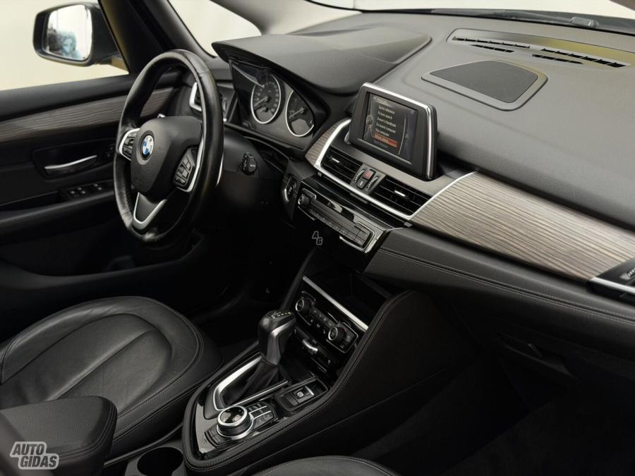 Melns BMW 218 Gran Tourer 2016 Avižieniai, ar dzinēja tilpumu 2.00 L un nobraukumu 270 tūkst. km par 9550 €, foto 16 vietnē AUTOMOTO.COM.LV