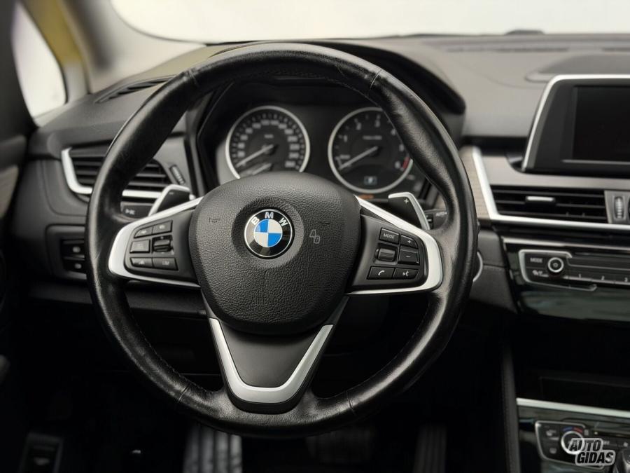 Melns BMW 218 Gran Tourer 2016 Avižieniai, ar dzinēja tilpumu 2.00 L un nobraukumu 270 tūkst. km par 9550 €, foto 19 vietnē AUTOMOTO.COM.LV