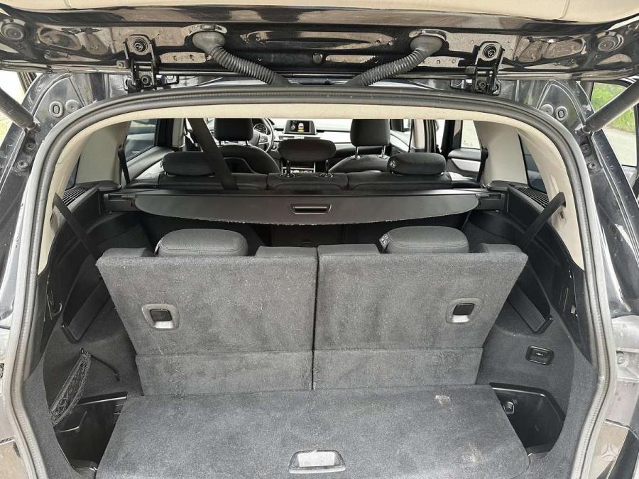 Melns BMW 218 Gran Tourer 2015 Tauragė, ar dzinēja tilpumu 2.00 L un nobraukumu 318 tūkst. km par 6250 €, foto 12 vietnē AUTOMOTO.COM.LV