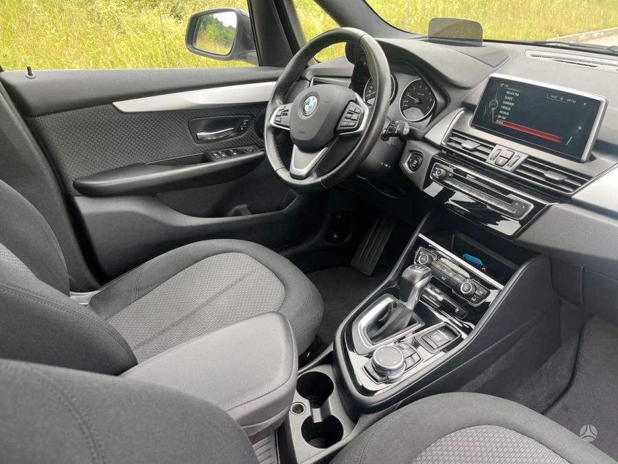 Черный БМВ 218 Gran Tourer 2015 в Вильнюс, объемом двигателя 1.50 л и пробегом 191 тыс. км за 10750 €, фото 18 на AUTOMOTO.COM.LV