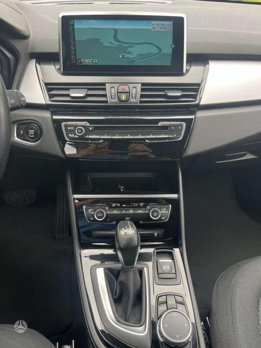 Черный БМВ 218 Gran Tourer 2015 в Вильнюс, объемом двигателя 1.50 л и пробегом 191 тыс. км за 10750 €, фото 32 на AUTOMOTO.COM.LV
