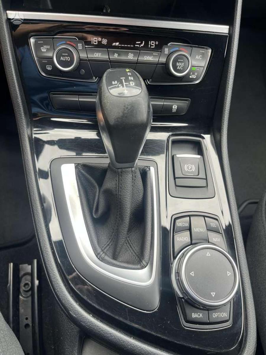 Черный БМВ 218 Gran Tourer 2015 в Вильнюс, объемом двигателя 1.50 л и пробегом 191 тыс. км за 10750 €, фото 34 на AUTOMOTO.COM.LV