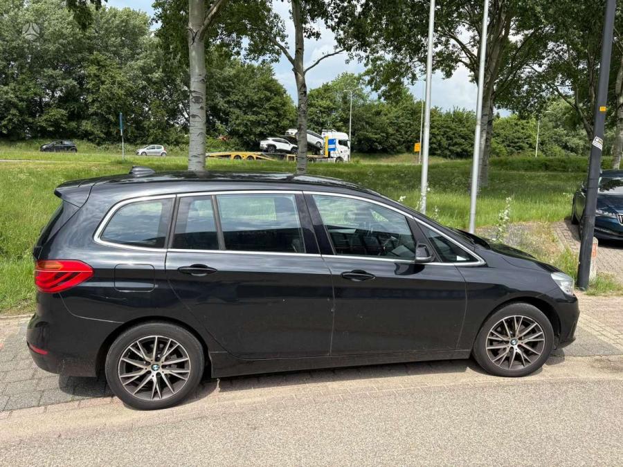Черный БМВ 218 Gran Tourer 2015 в Вильнюс, объемом двигателя 1.50 л и пробегом 191 тыс. км за 10750 €, фото 45 на AUTOMOTO.COM.LV