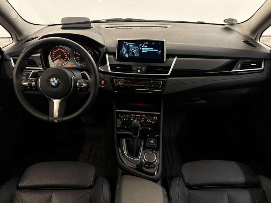 Black BMW 218 Gran Tourer 2015 in Marijampole, with an engine capacity of 2.00 L and mileage of 300 thousand km for 9450 €, photo 19 on AUTOMOTO.COM.LV
