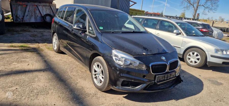 Black BMW 218 Gran Tourer 2016 in Marijampole, with an engine capacity of 2.00 L and mileage of 261 thousand km for 4099 €, photo 3 on AUTOMOTO.COM.LV