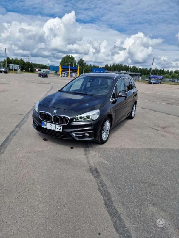 Black BMW 218 Gran Tourer 2017 in Panevezys, with an engine capacity of 2.00 L and mileage of 195 thousand km for 8000 €, photo 2 on AUTOMOTO.COM.LV