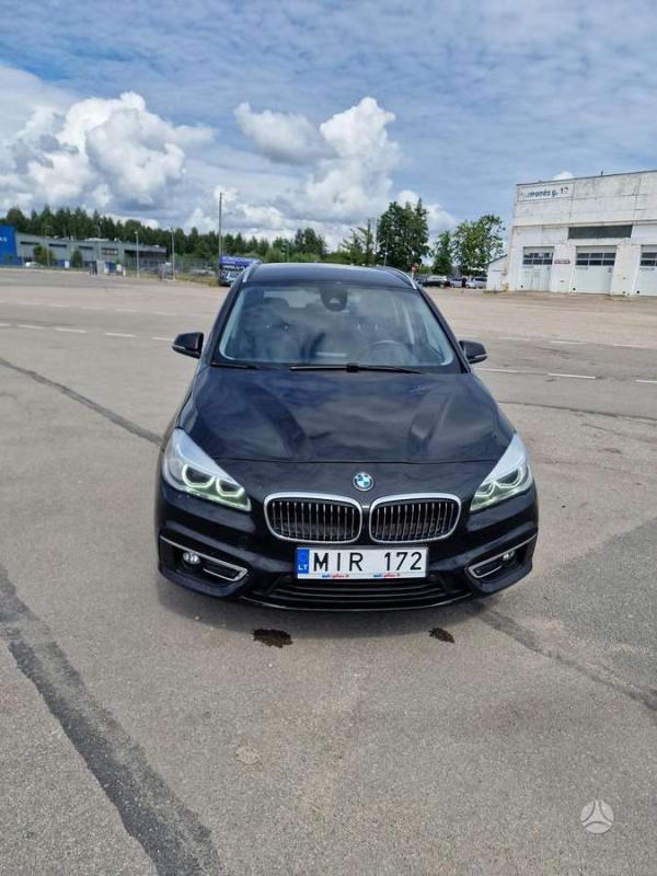 Black BMW 218 Gran Tourer 2017 in Panevezys, with an engine capacity of 2.00 L and mileage of 195 thousand km for 8000 €, photo 6 on AUTOMOTO.COM.LV