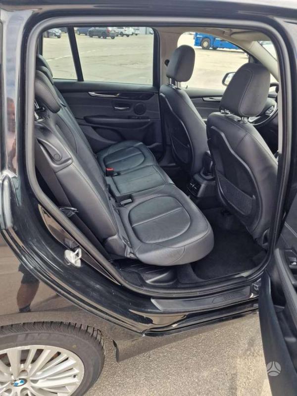 Black BMW 218 Gran Tourer 2017 in Panevezys, with an engine capacity of 2.00 L and mileage of 195 thousand km for 8000 €, photo 10 on AUTOMOTO.COM.LV