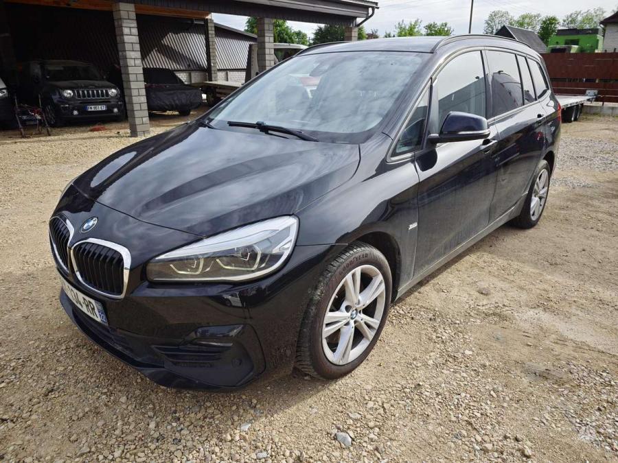 Black BMW 218 Gran Tourer 2018 in Taurage, with an engine capacity of 2.00 L and mileage of 340 thousand km for 7000 €, photo 3 on AUTOMOTO.COM.LV