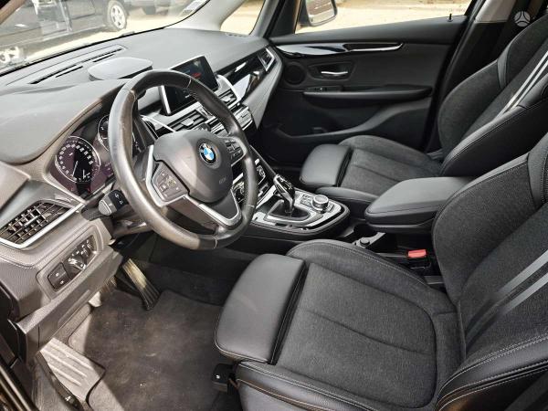 Black BMW 218 Gran Tourer 2018 in Taurage, with an engine capacity of 2.00 L and mileage of 340 thousand km for 7000 €, photo 9 on AUTOMOTO.COM.LV
