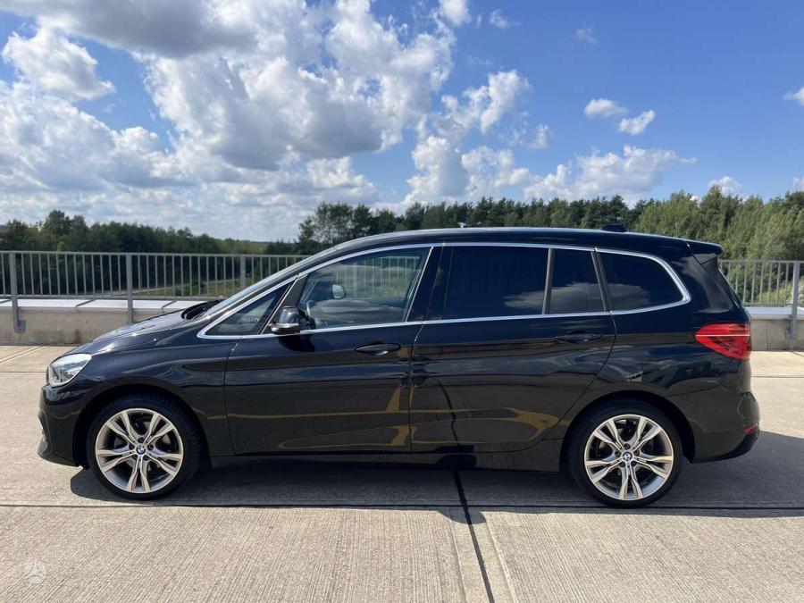 Melns BMW 218 Gran Tourer 2022 Viļņa, ar dzinēja tilpumu 1.50 L un nobraukumu 81 tūkst. km par 16999 €, foto 5 vietnē AUTOMOTO.COM.LV
