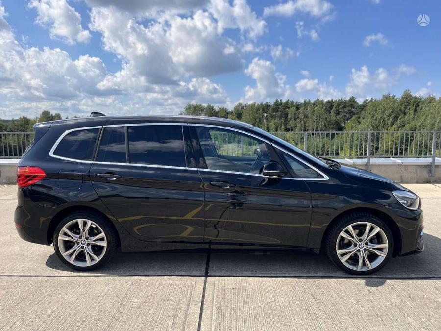 Melns BMW 218 Gran Tourer 2022 Viļņa, ar dzinēja tilpumu 1.50 L un nobraukumu 81 tūkst. km par 16999 €, foto 9 vietnē AUTOMOTO.COM.LV