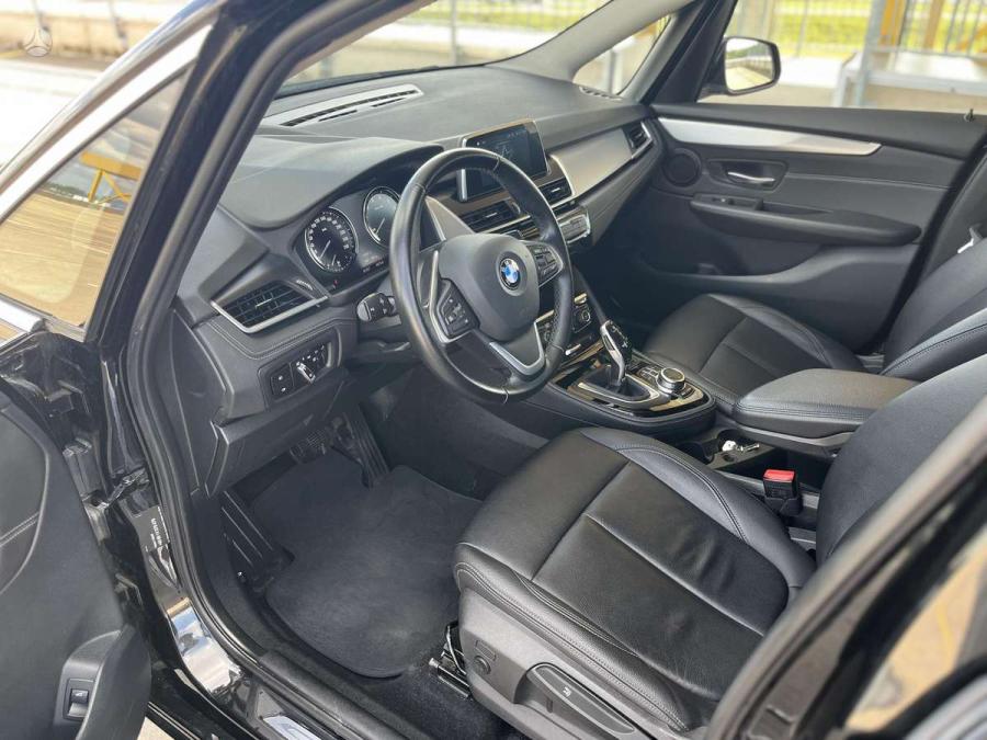 Melns BMW 218 Gran Tourer 2022 Viļņa, ar dzinēja tilpumu 1.50 L un nobraukumu 81 tūkst. km par 16999 €, foto 10 vietnē AUTOMOTO.COM.LV