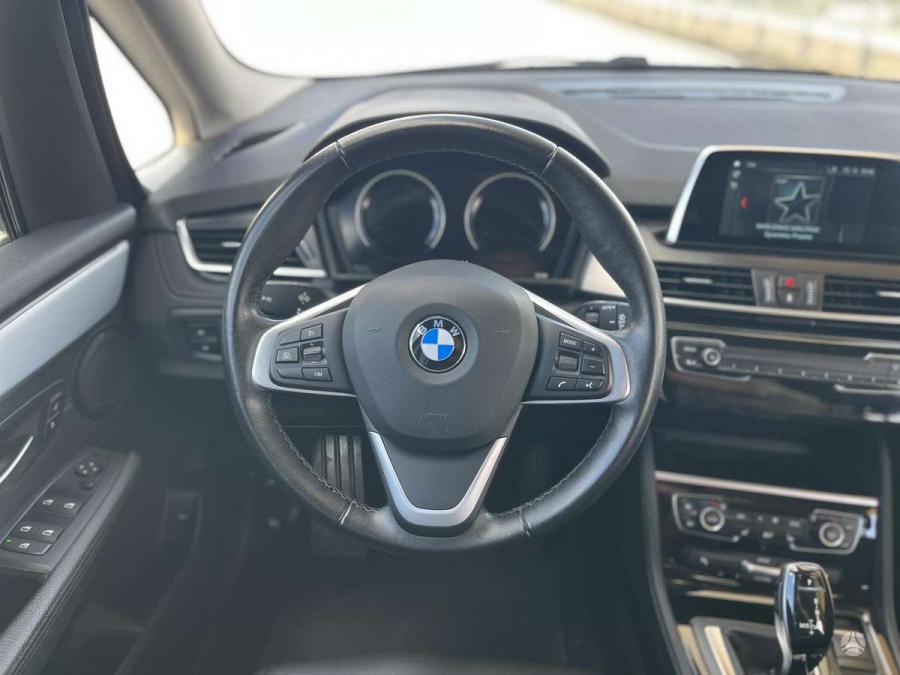 Melns BMW 218 Gran Tourer 2022 Viļņa, ar dzinēja tilpumu 1.50 L un nobraukumu 81 tūkst. km par 16999 €, foto 15 vietnē AUTOMOTO.COM.LV