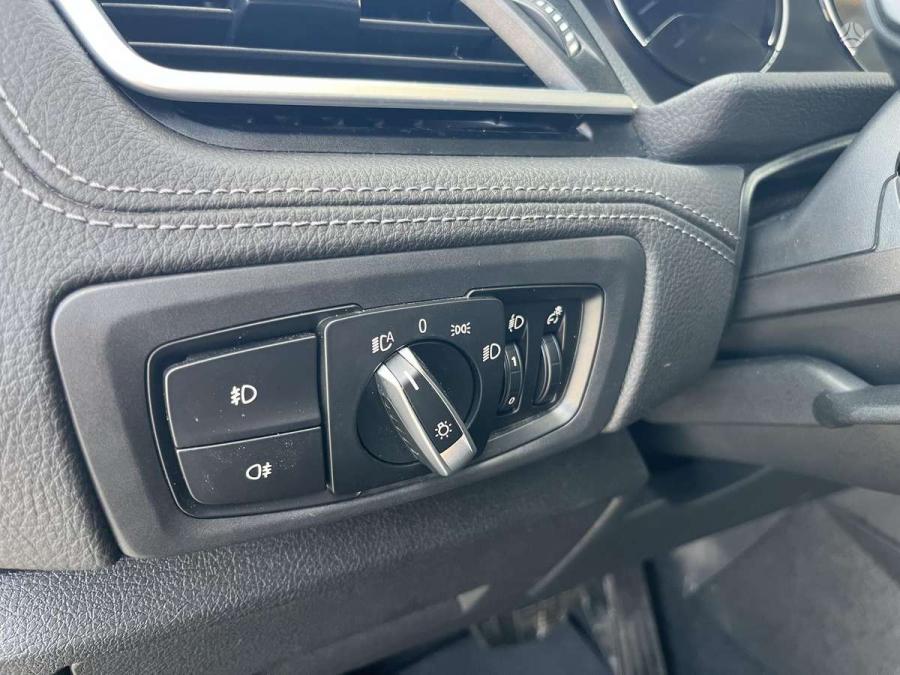 Melns BMW 218 Gran Tourer 2022 Viļņa, ar dzinēja tilpumu 1.50 L un nobraukumu 81 tūkst. km par 16999 €, foto 26 vietnē AUTOMOTO.COM.LV