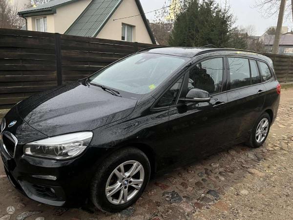 Black BMW 218 Gran Tourer 2017 in Klaipeda, with an engine capacity of 2.00 L and mileage of 287 thousand km for 7800 €, photo 5 on AUTOMOTO.COM.LV