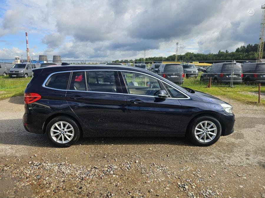 Zils BMW 218 Gran Tourer 2016 Viļņa, ar dzinēja tilpumu 2.00 L un nobraukumu 221 tūkst. km par 7950 €, foto 6 vietnē AUTOMOTO.COM.LV