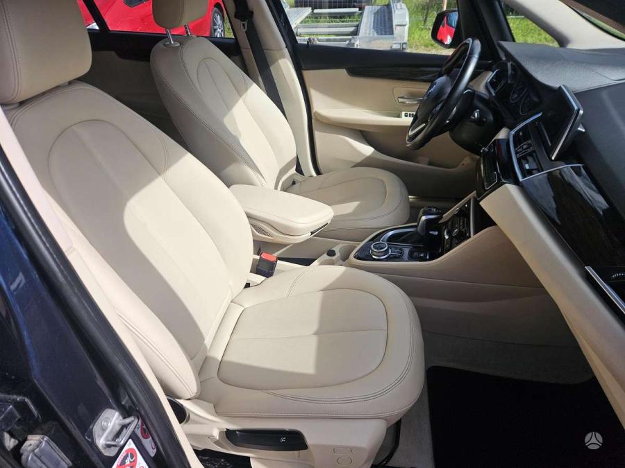 Zils BMW 218 Gran Tourer 2016 Viļņa, ar dzinēja tilpumu 2.00 L un nobraukumu 221 tūkst. km par 7950 €, foto 9 vietnē AUTOMOTO.COM.LV