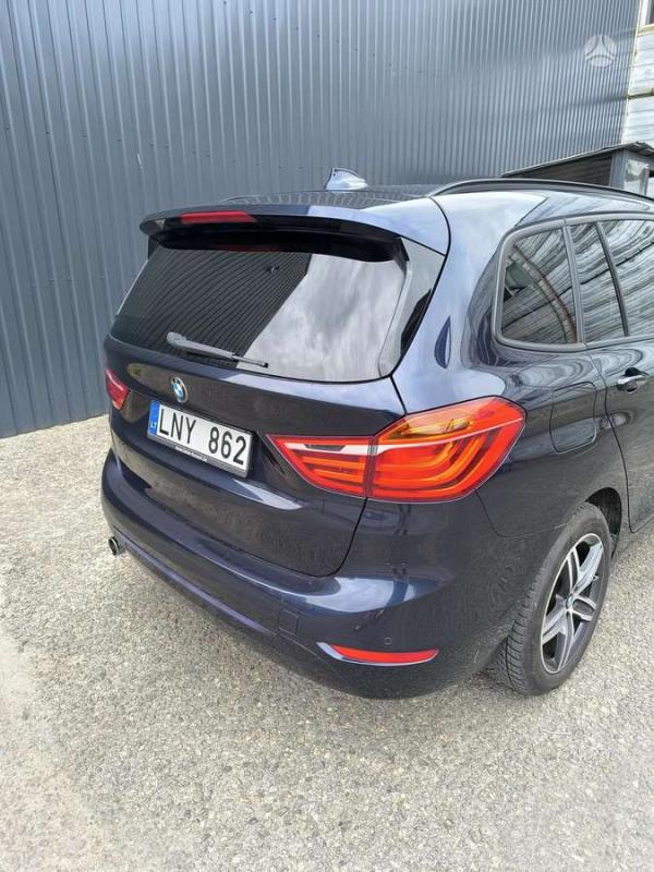 Zils BMW 218 Gran Tourer 2016 Alīta, ar dzinēja tilpumu 2.00 L un nobraukumu 286 tūkst. km par 8500 €, foto 5 vietnē AUTOMOTO.COM.LV