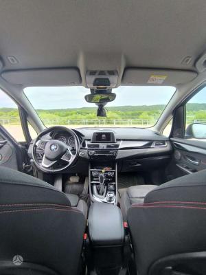 Zils BMW 218 Gran Tourer 2016 Alīta, ar dzinēja tilpumu 2.00 L un nobraukumu 286 tūkst. km par 8500 €, foto 11 vietnē AUTOMOTO.COM.LV
