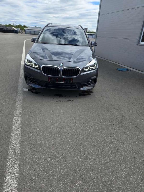 Brown BMW 218 Gran Tourer 2019 in Panevezys, with an engine capacity of 2.00 L and mileage of 196 thousand km for 12499 €, photo 1 on AUTOMOTO.COM.LV