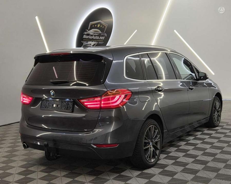 Grey BMW 218 Gran Tourer 2015 in Marijampole, with an engine capacity of 2.00 L and mileage of 280 thousand km for 11750 €, photo 16 on AUTOMOTO.COM.LV